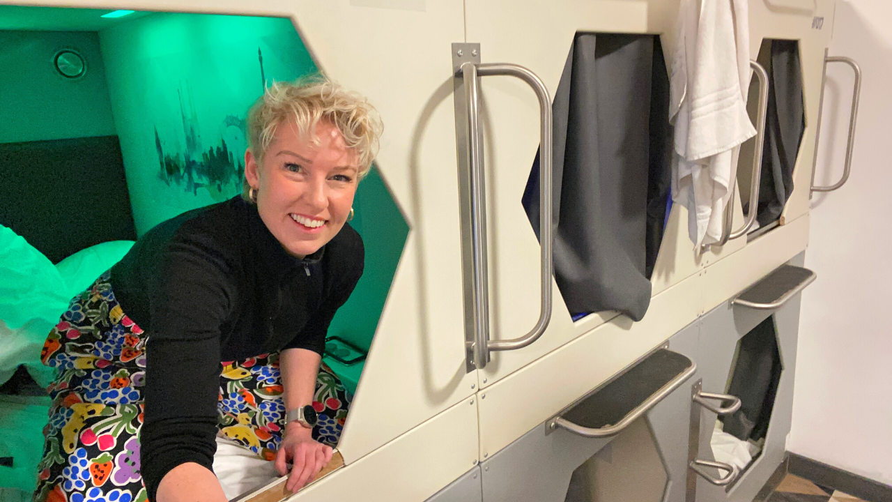 I Stayed in a Capsule Hotel - Laura Try